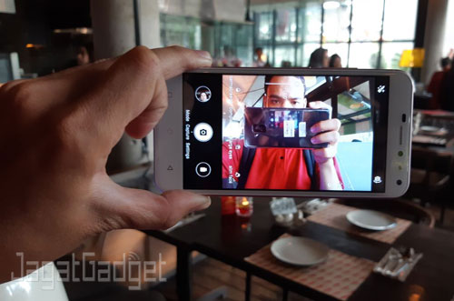 SPC Luncurkan Hape Selfie Murah, Kurang dari Rp 1 Jutaan • Jagat Review