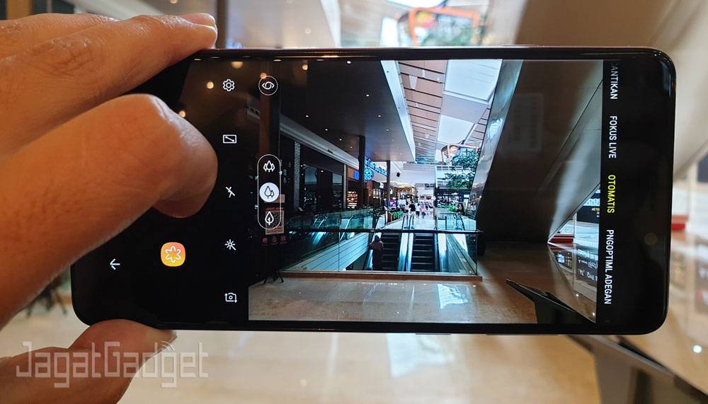 Smartphone “4 Kamera Pertama di Dunia” Resmi Meluncur di Tanah Air, Ini ...