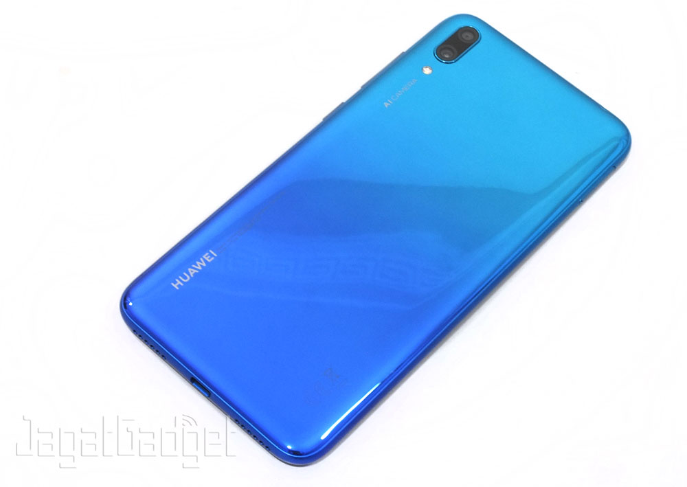 Review Huawei Y7 Pro 2019: Desain Cantik, Kamera & Baterai Daya Tarik ...