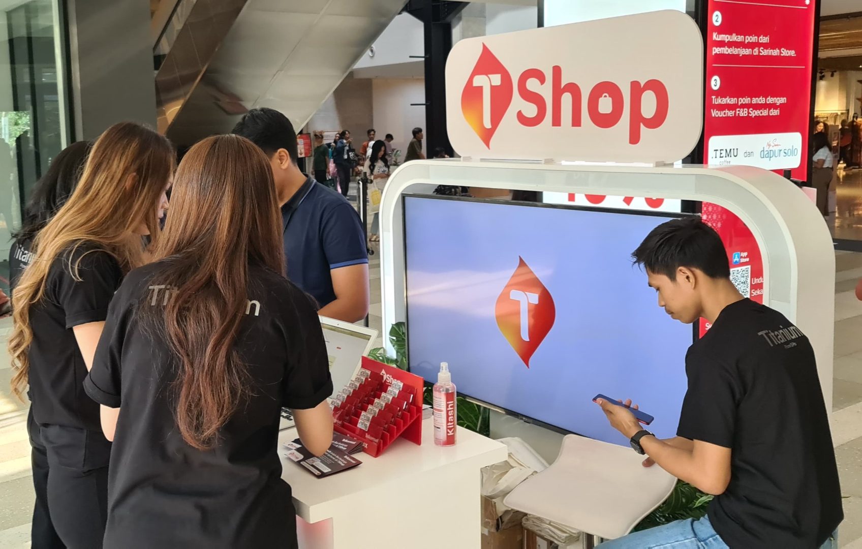 Telkomsel Gelar Penjualan Perdana Bundling iPhone 15 Series • Jagat Gadget