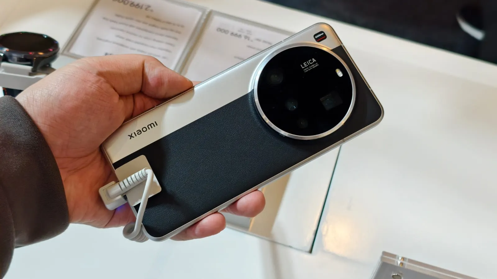 Xiaomi 15 dan Xiaomi 15 Ultra Hadir Resmi di Indonesia: Ada varian 512GB! • Jagat Gadget