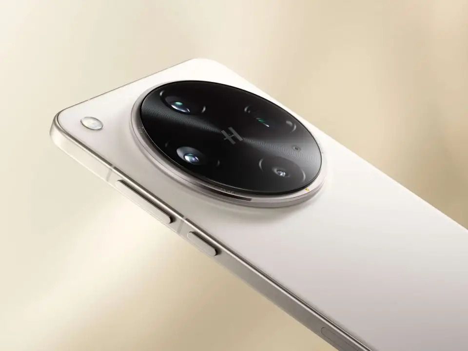 Oppo Find X8 Ultra Resmi Diumumkan, Bodi Tipis, Kamera Zoom Gahar, dan Baterai 6.100mAh • Jagat ...