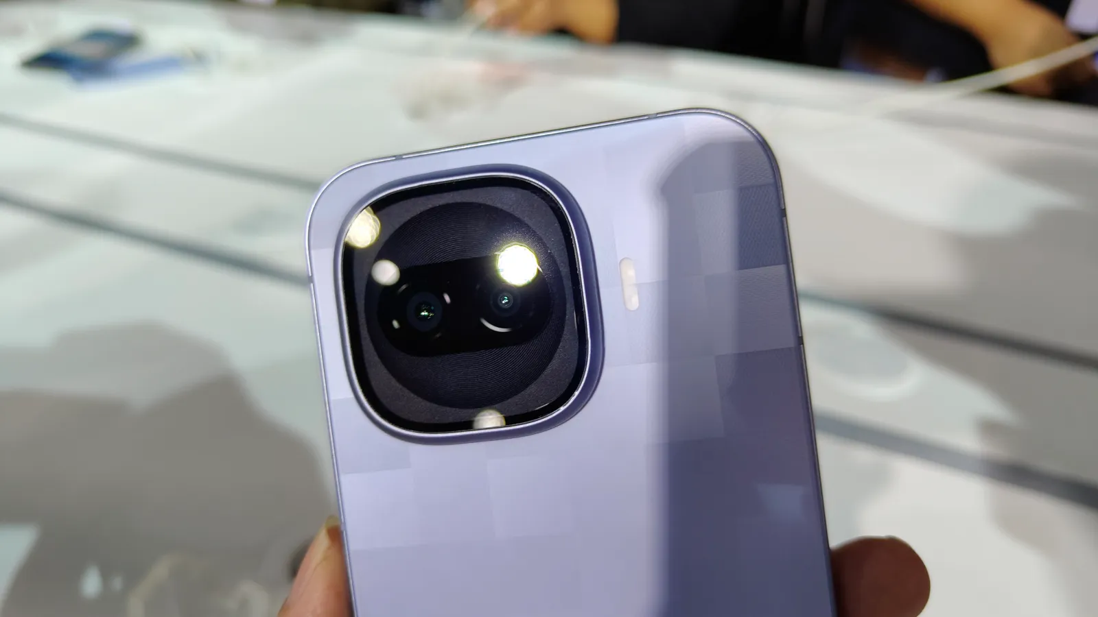 iQOO 15R Resmi Dirilis, Snapdragon 8 Gen 5 Pertama di Indonesia ...